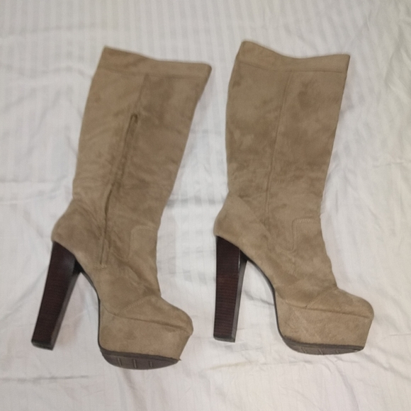 Zigi Soho | Shoes | Zigi Soho Platform Chunky Boots | Poshmark